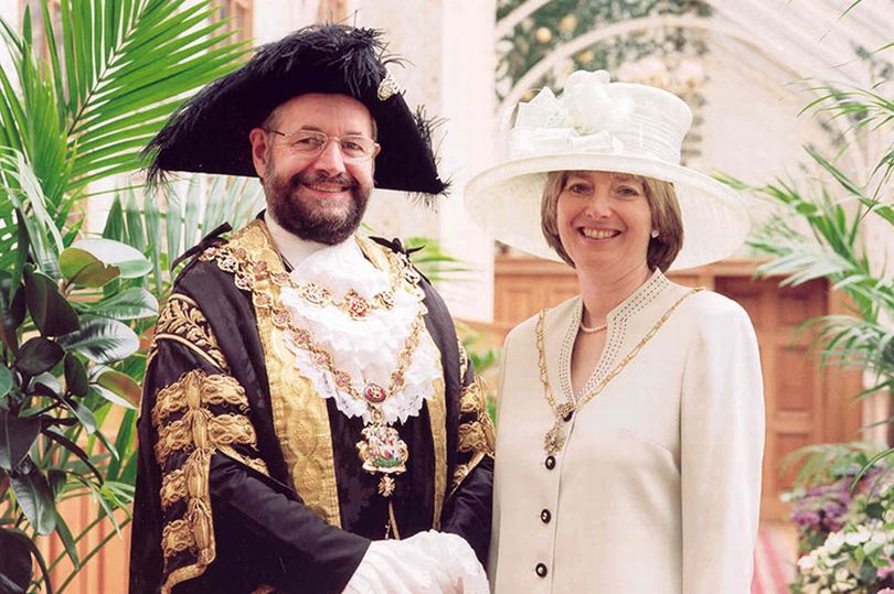 Touching tributes paid to 'true gentleman' Lord Mayor who opened new ...