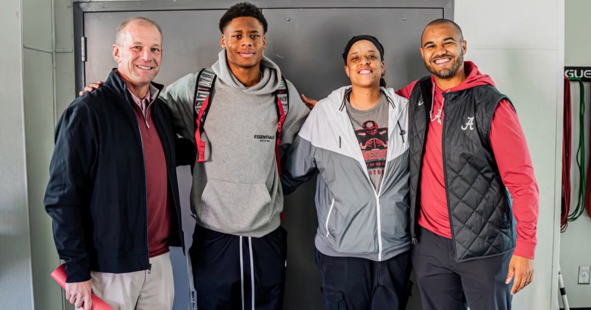 BOL Recruiting Show: Bama to host elite group of ’26 prospects | Kalen ...