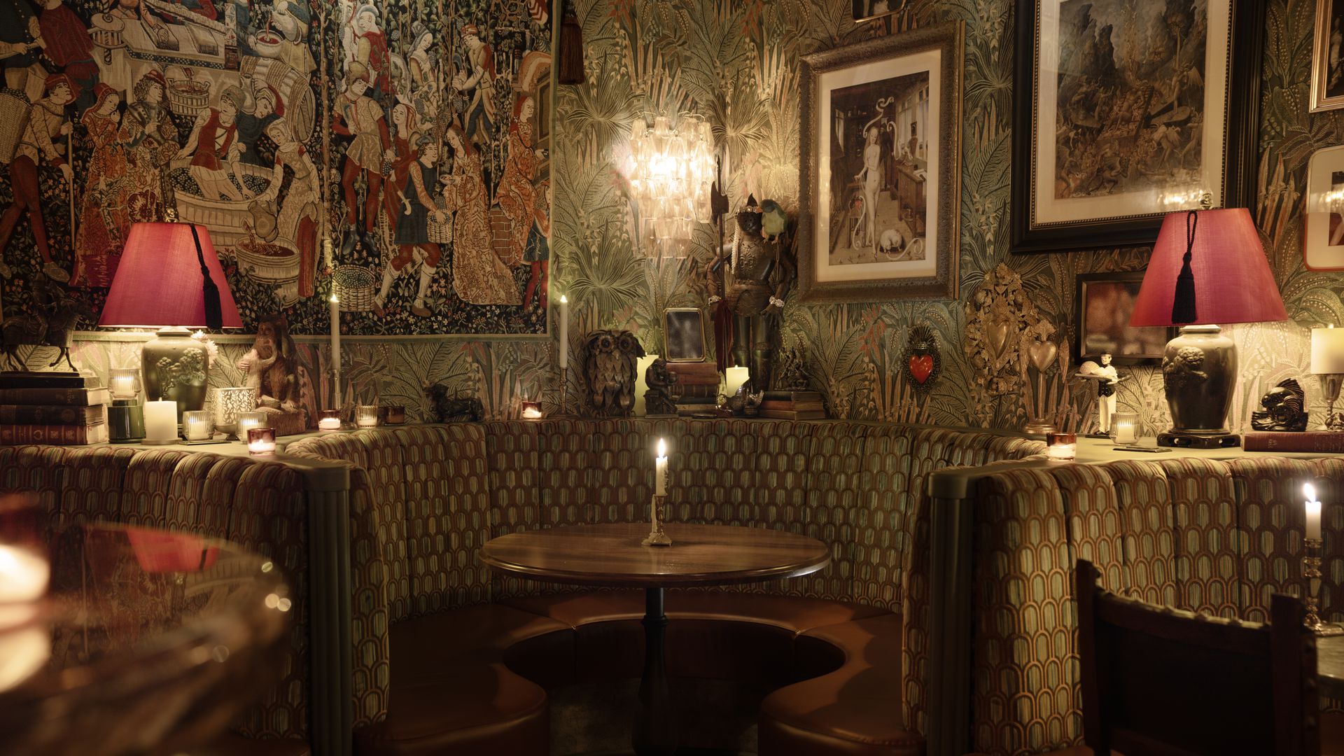 Baz Luhrmann’s New York Bar Is as Dramatic as His Films