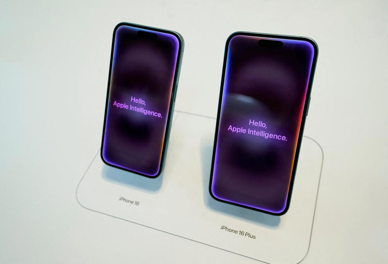 Apple Intelligence is now on by default. Here's how you turn it off.