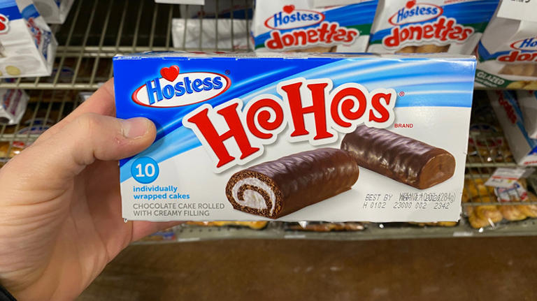 Yodel Snacks Vs Swiss Rolls And Ho Hos: Are They All The Same Thing?