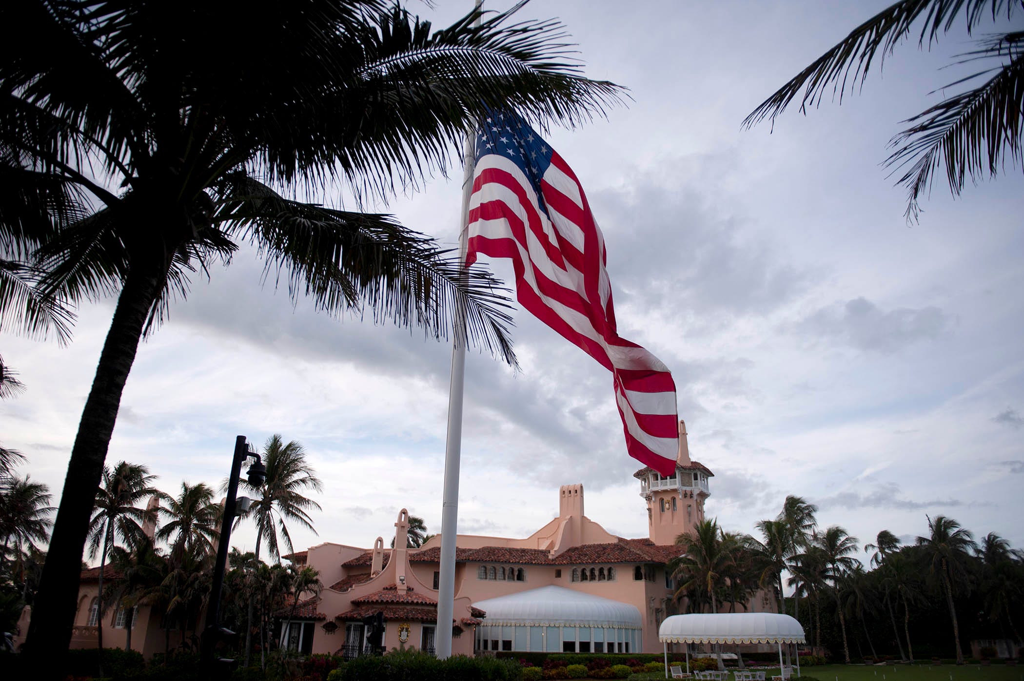 Do flags fly at half-staff on Presidents' Day? What holidays are they ...