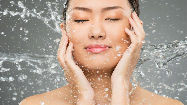 Want Glass Skin? Try this Korean Skincare routine Want Glass Skin? Try this Korean Skincare routine