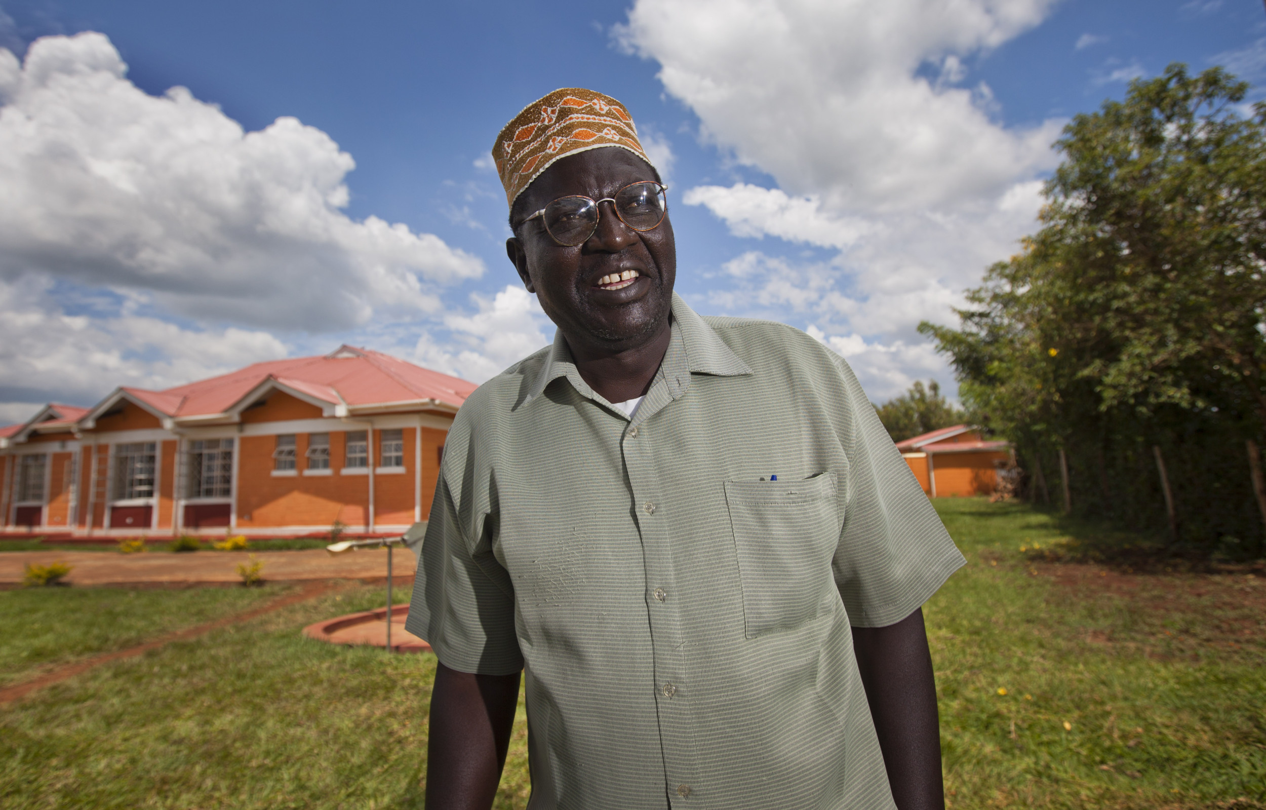 Barack Obama's Half-Brother Apologizes Over Crypto Scheme