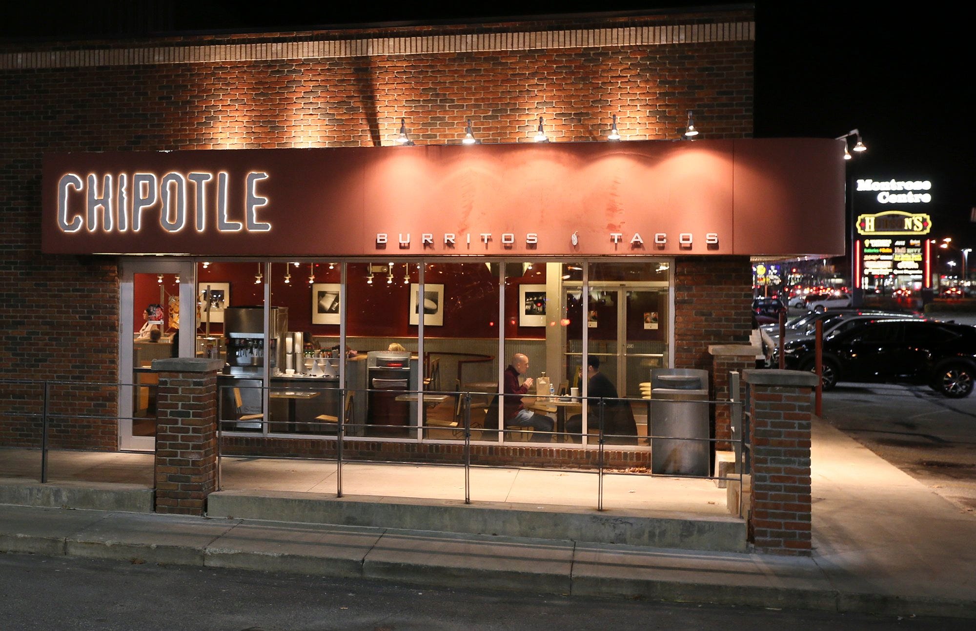 Chipotle offering BOGO deal today for Ohio State Buckeyes fans. Here's ...