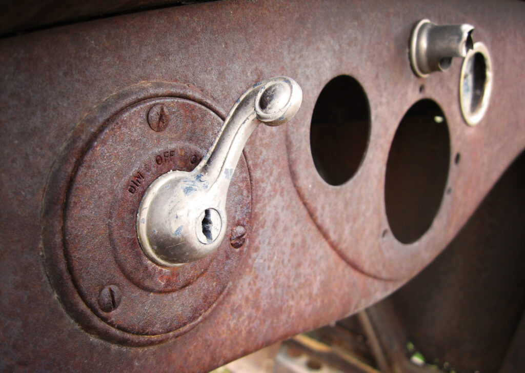 15 Boomer Car Features That Would Confuse Today’s Drivers