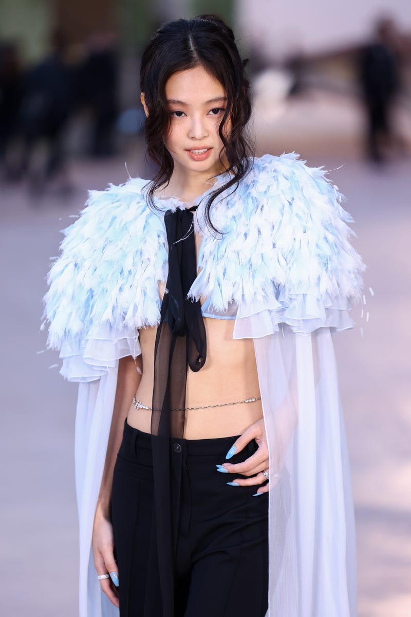 Jennie Pairs a Sheer Blue Bra With a Dramatic Cape for Chanel’s Haute ...