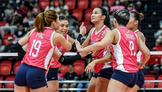 Pons, Carlos lead Creamline to sixth win in row