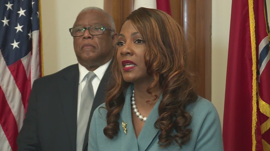 Mayor Tishaura Jones says ‘St. Louis is a welcoming city’ for helping ...