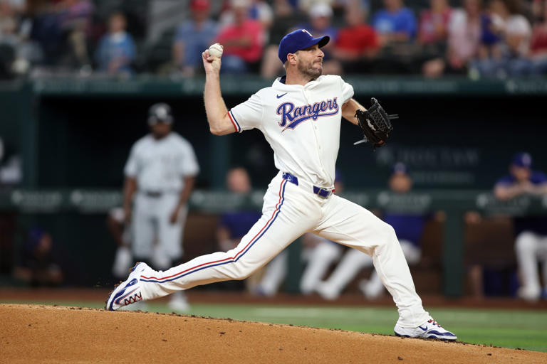 Max Scherzer predicted to sign with NL playoff team