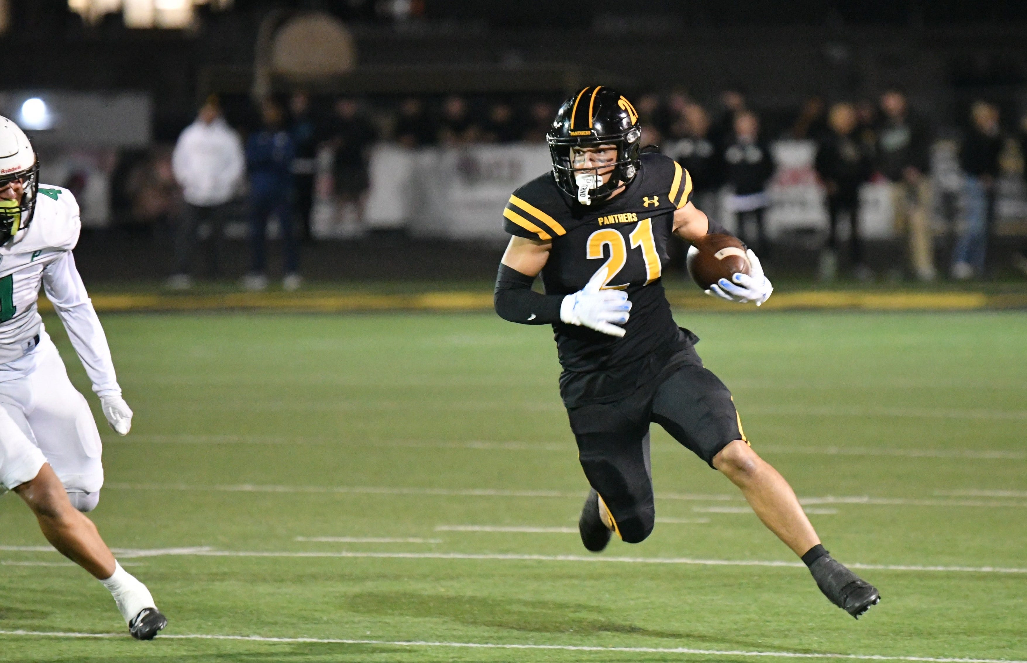 Newbury Park High football standout Shane Rosenthal commits to UCLA