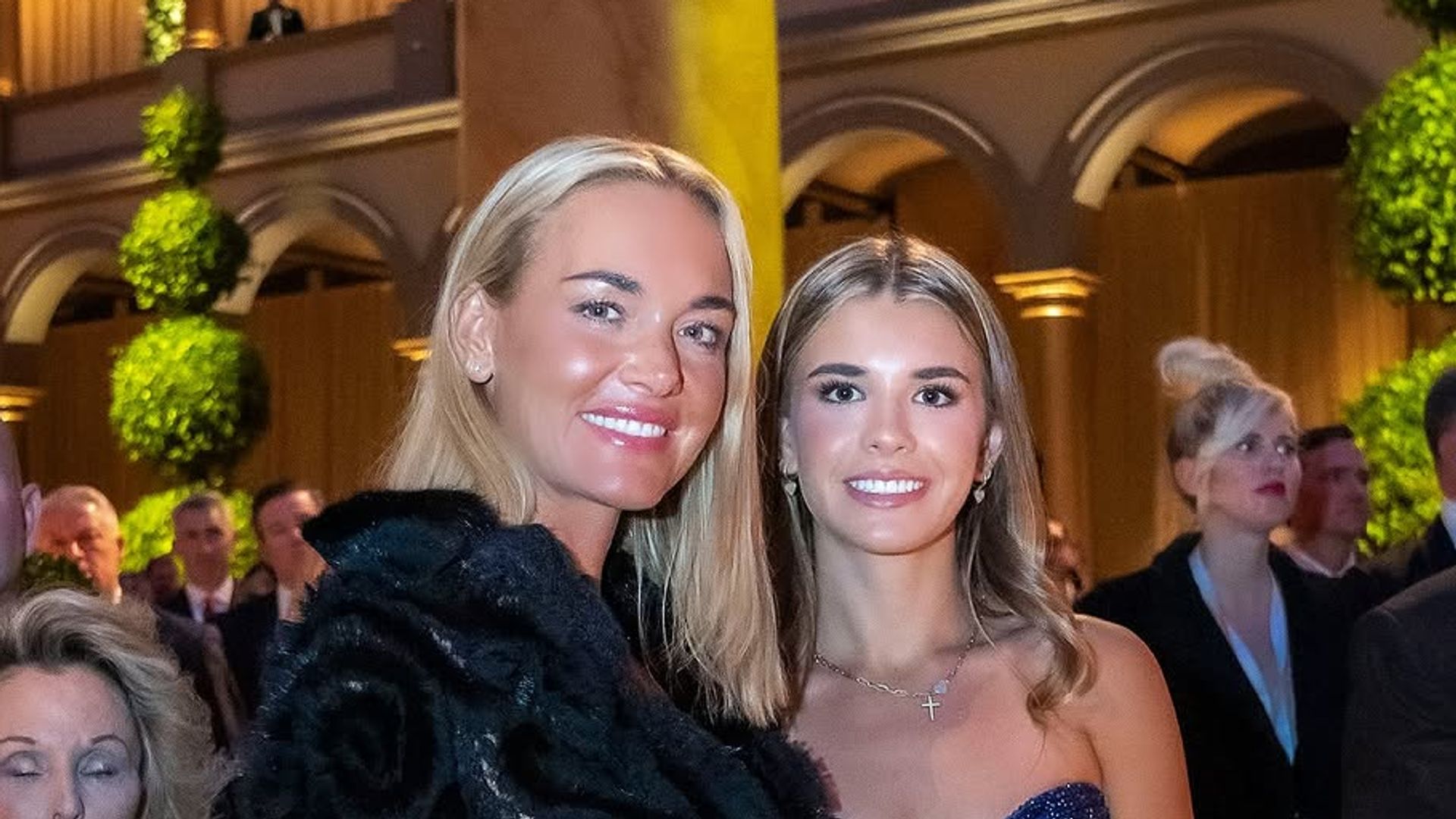 Kai Trump could be her mother Vanessa's twin in rare photos