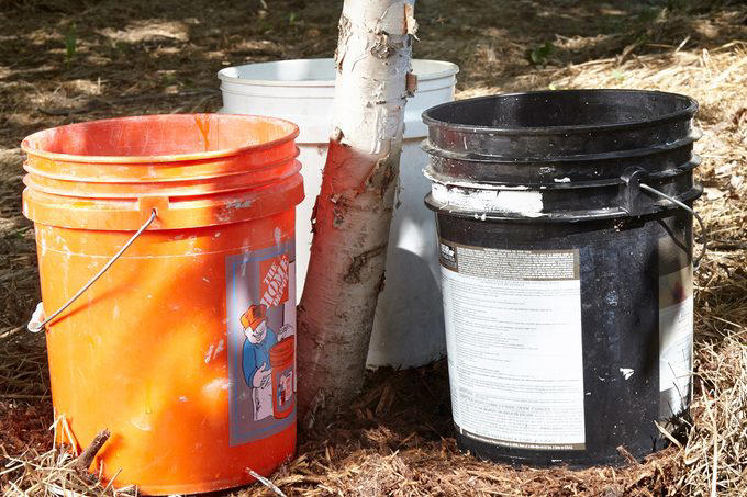12 Brilliant Ways To Reuse a 5-Gallon Bucket