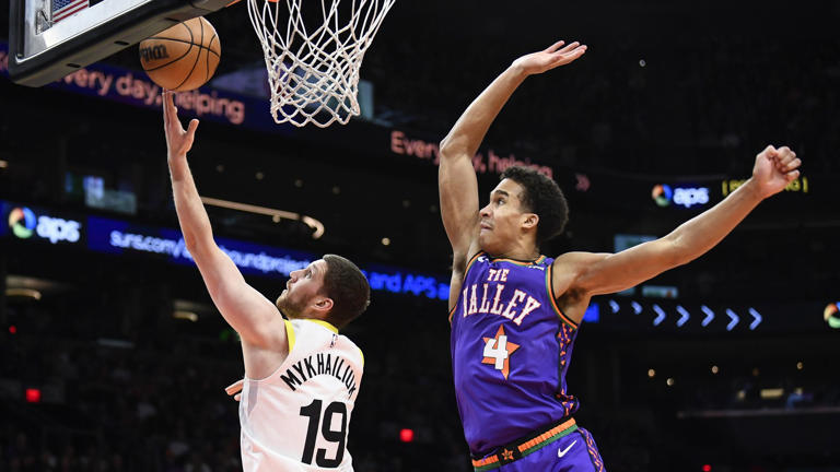 Oso Ighodaro reassigned to Valley Suns