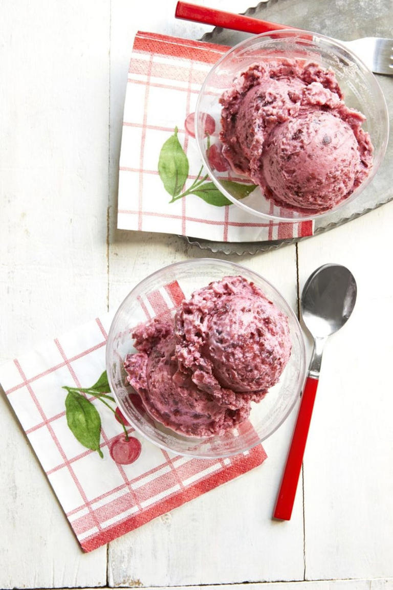 Fall in love with these pretty pink desserts for Valentine's Day