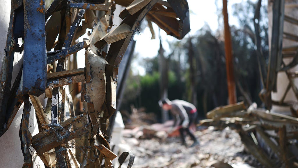 Los Angeles fire rebuild efforts are underway, with expedited clean-up ...