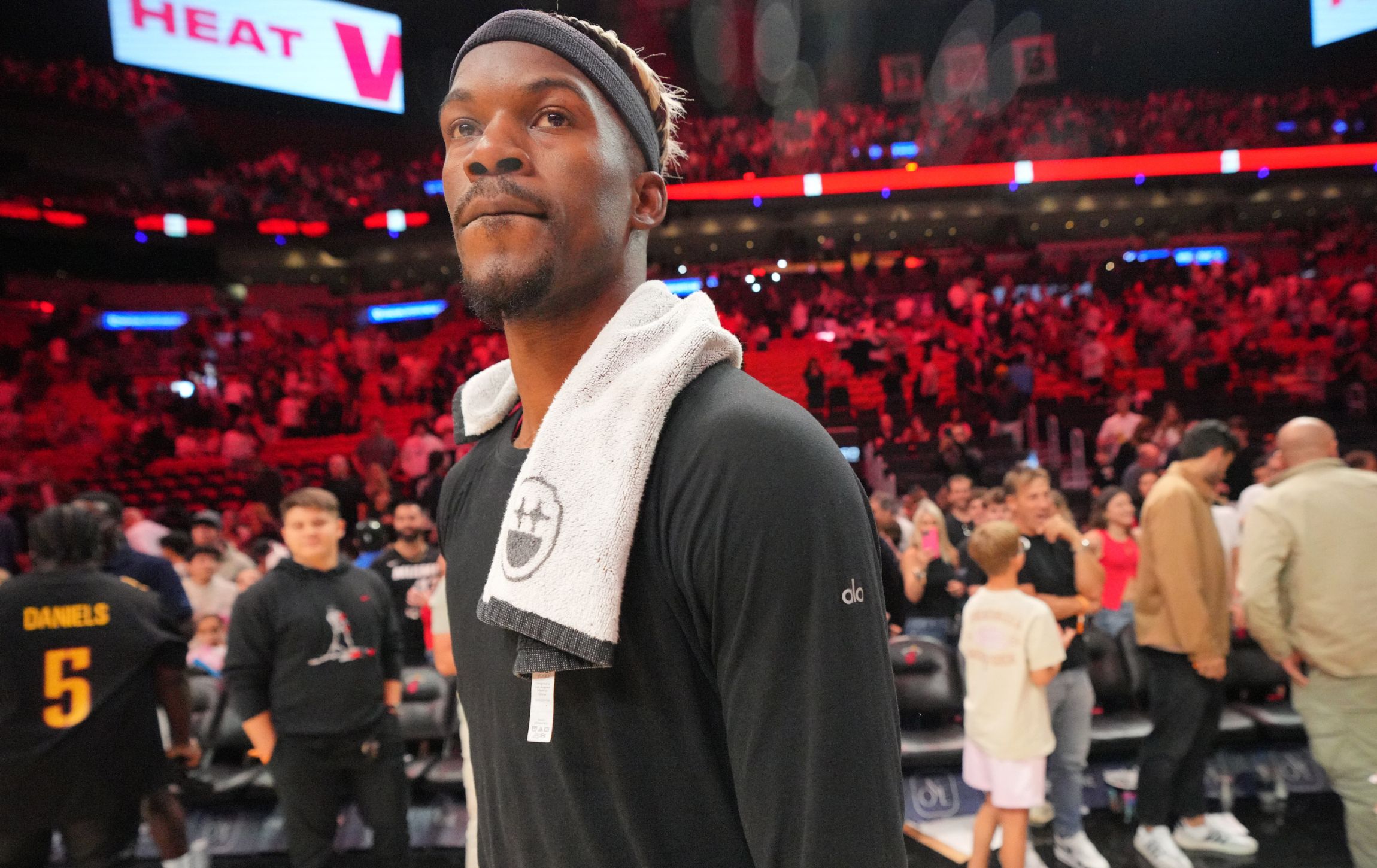 NBA rumor claims Golden State Warriors ‘back in the mix’ on blockbuster ...