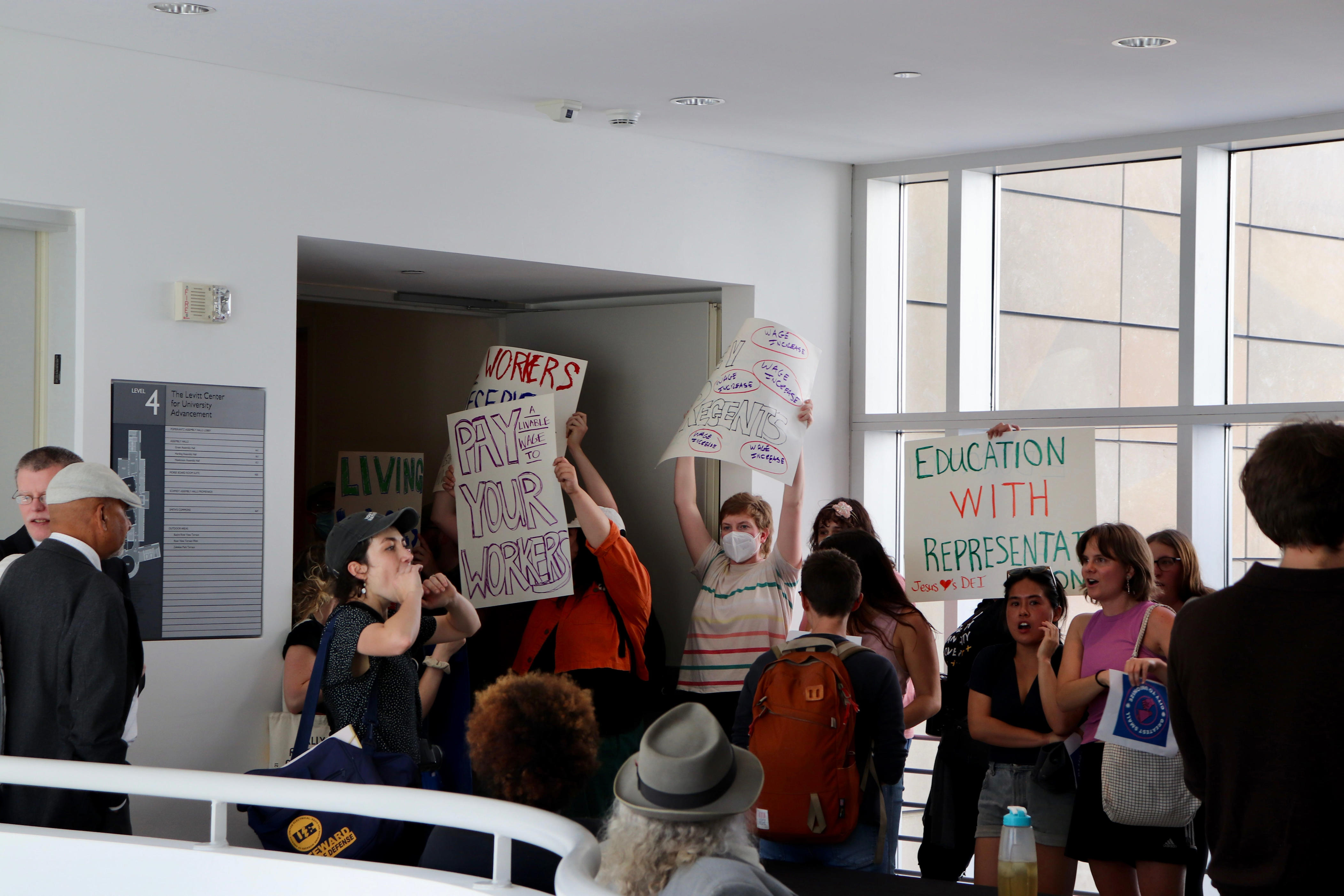 Union reps plan University of Iowa rally to demand fair pay and living ...