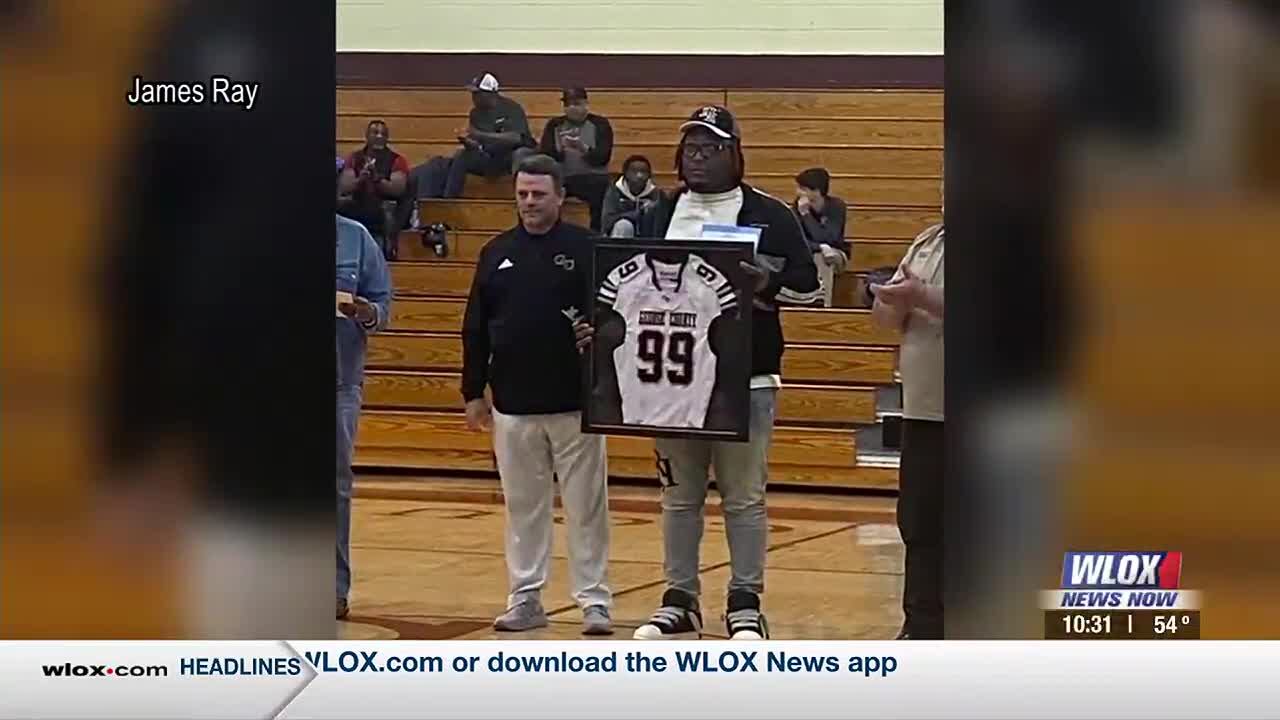 George County football retires Cincinnati Bengals DT McKinnley Jackson ...