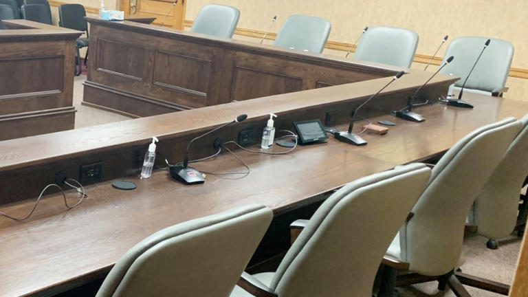 South Dakota House panel rejects doxing bill