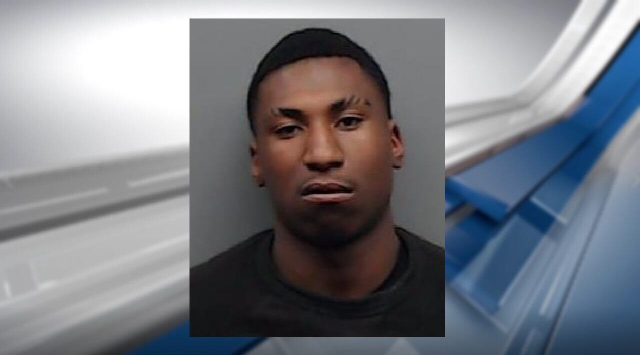 Dallas man arrested after pursuit with stolen car ends in Tyler crash Dallas man arrested after pursuit with stolen car ends in Tyler crash