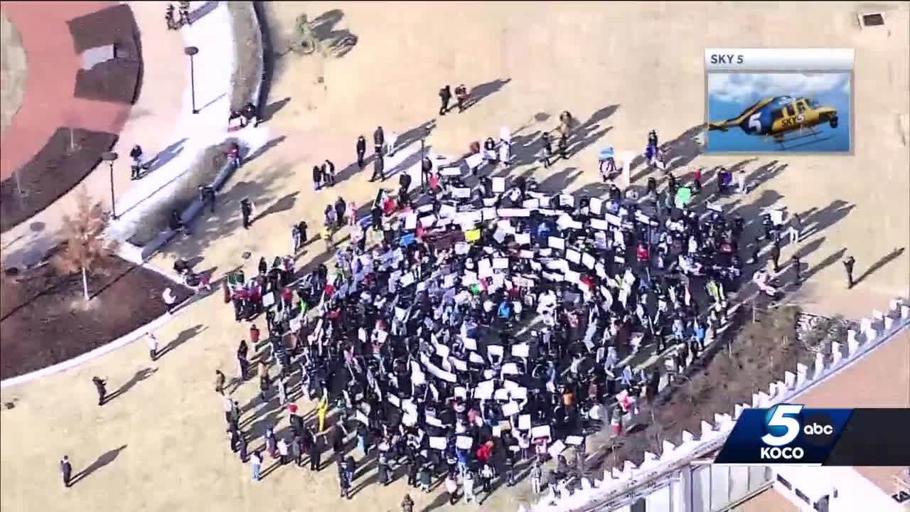 Large group protests possible ICE deportation roundups in Oklahoma schools