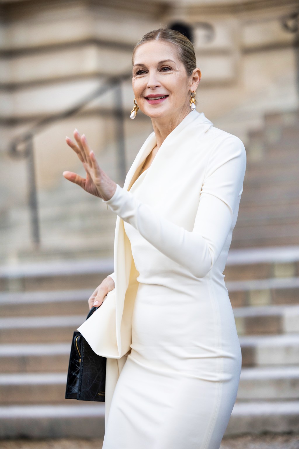 Kelly Rutherford poses with son Hermes for first time in 10 years after ...