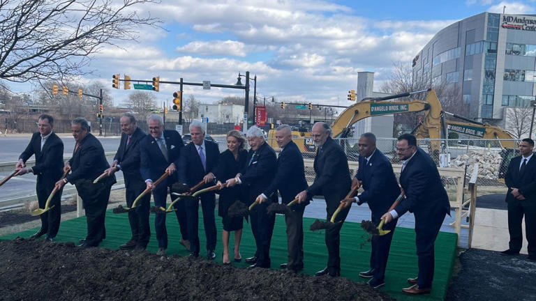 New Jersey governors join groundbreaking for $3B Cooper Hospital Expansion