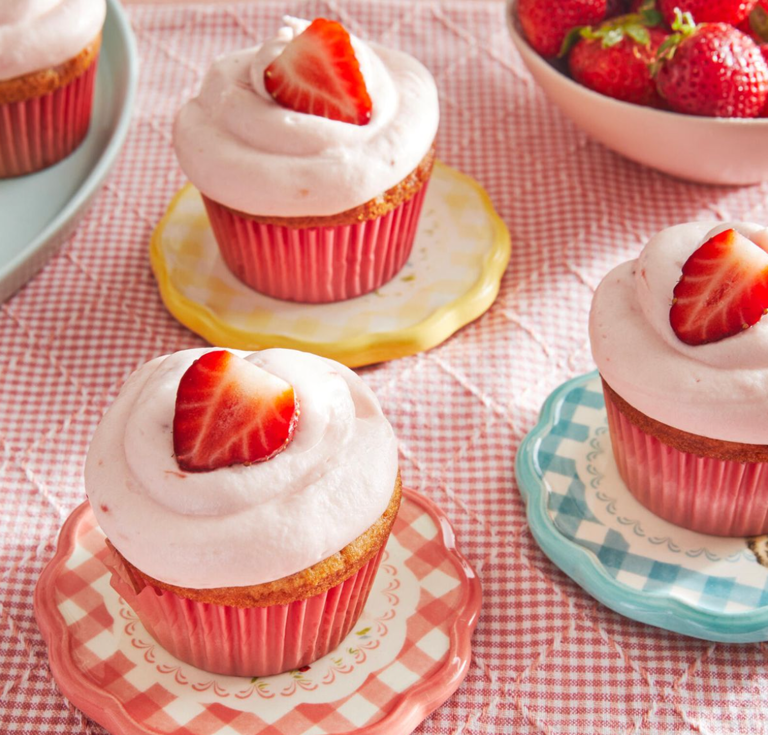 Fall in love with these pretty pink desserts for Valentine's Day