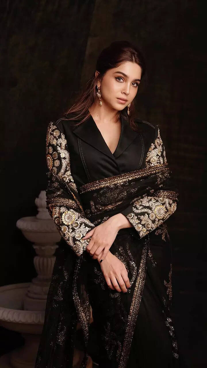 Sharvari redefines saree style with a stunning upcycled denim jacket