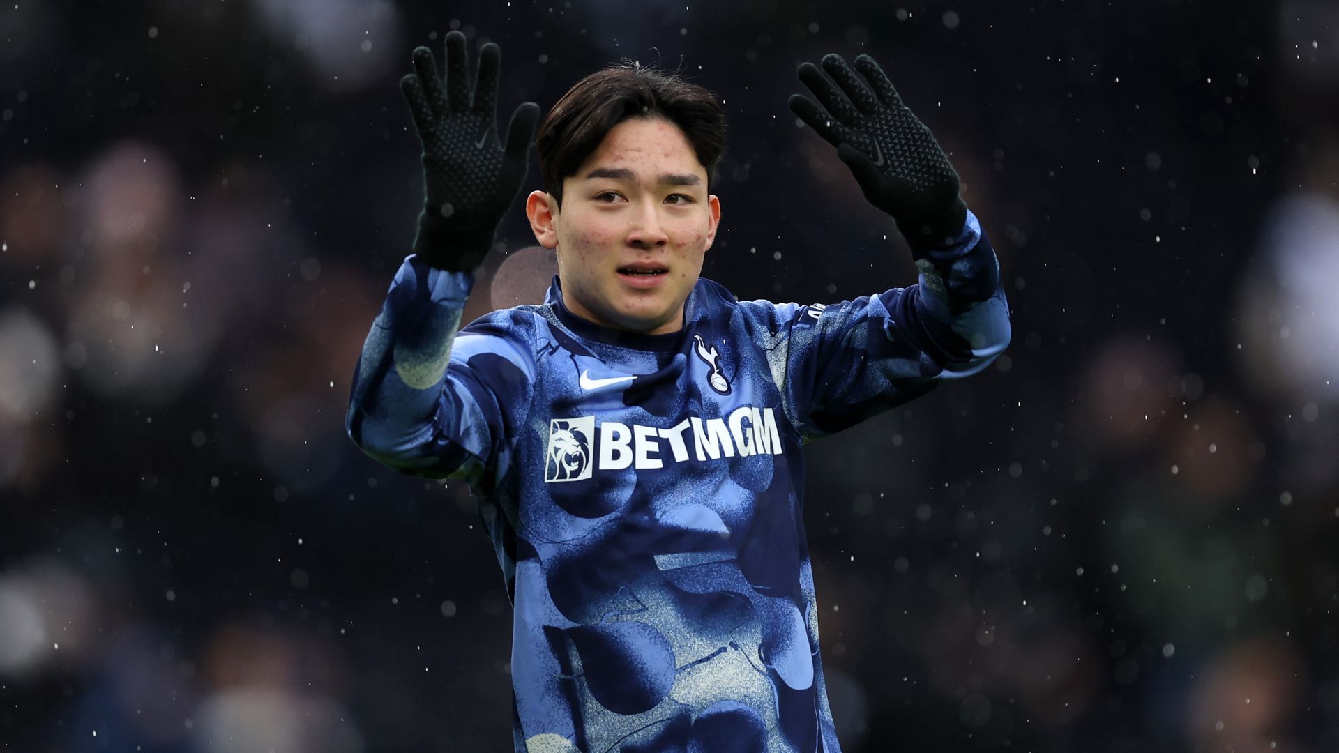 GOLD: Yang heading to QPR on loan