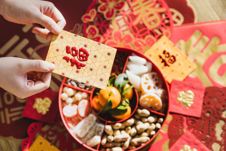How to say 'Happy Chinese New Year' in Chinese and Mandarin