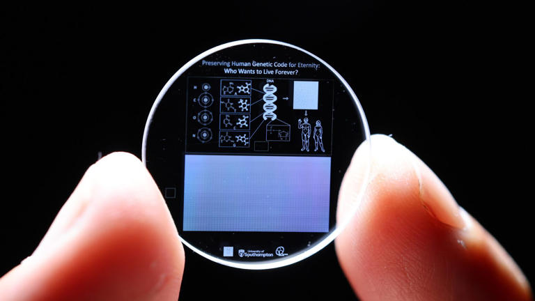 'Eternal' 5D memory crystal capable of storing 360 TB of data for ...