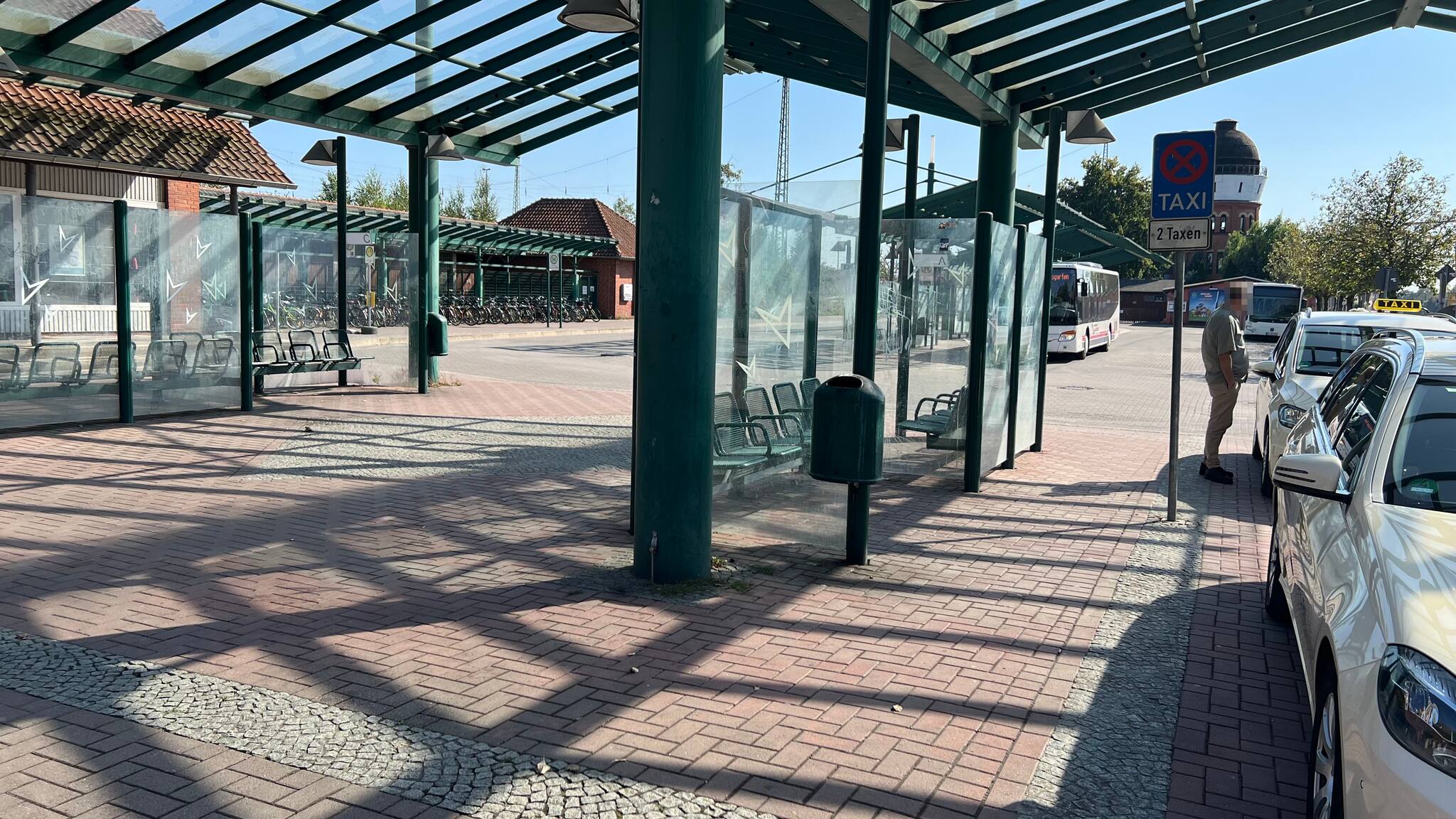 Messerattacke am Bahnhof in Nienburg: Täter stach mehrfach auf Opfer ein