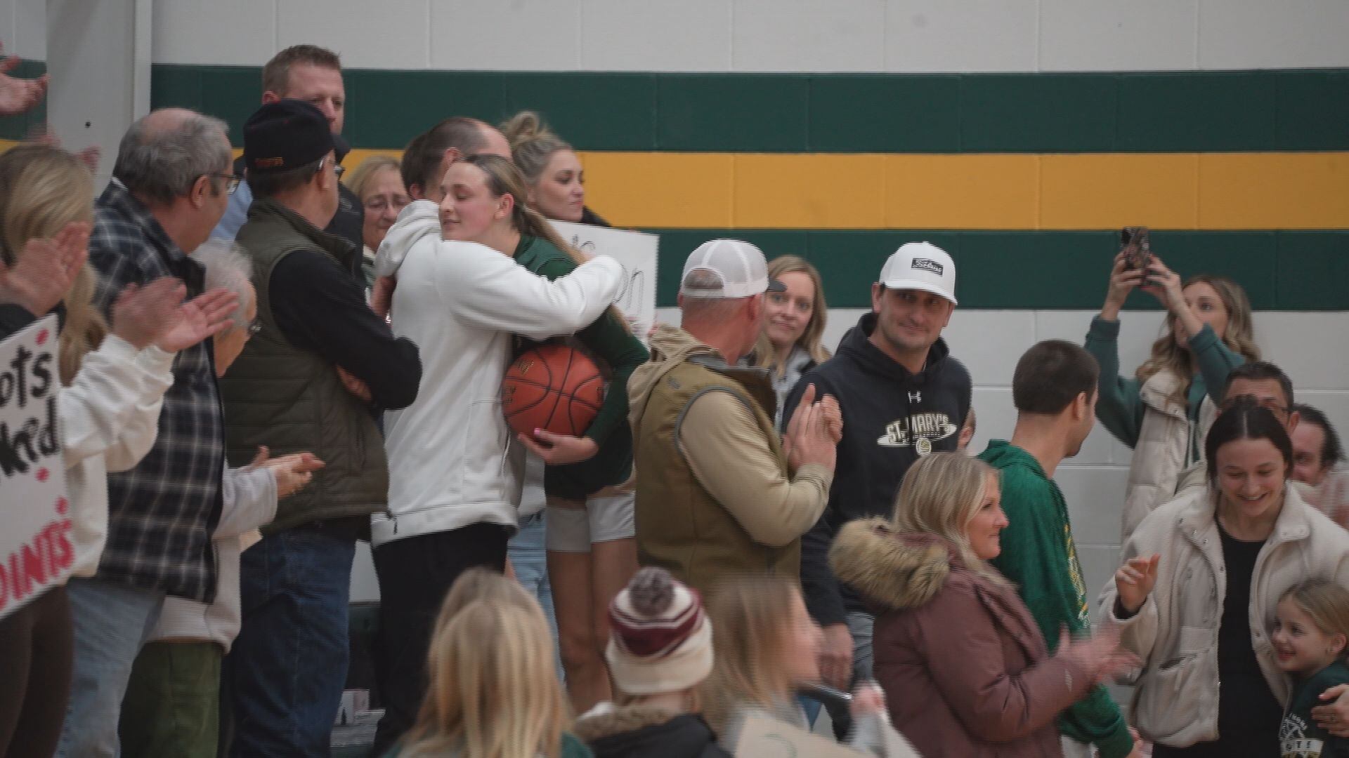 St. Mary’s Mathiowetz eclipses 2,000 career points in win over Wabasso