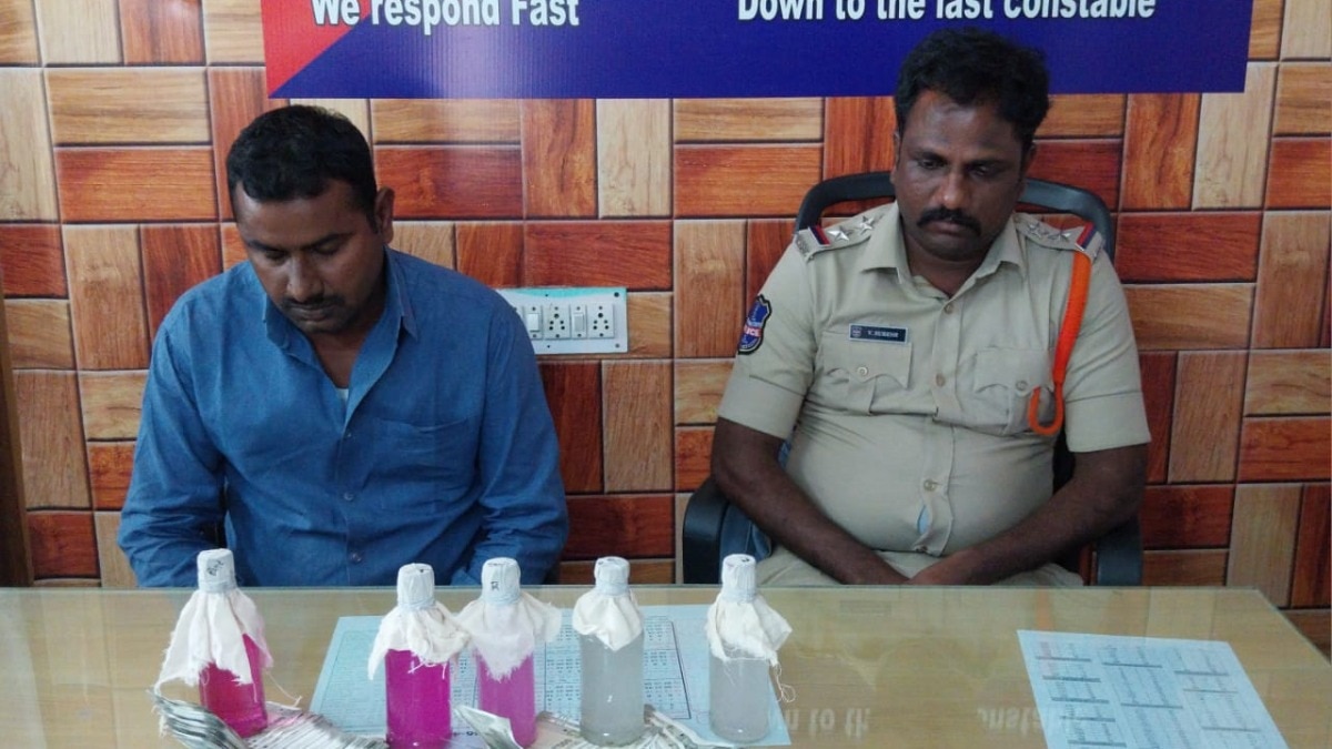 Telangana cops caught taking Rs 1 lakh bribe to settle illegal ration ...