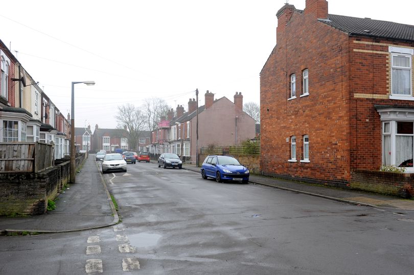 Angry van driver chases man he believes stole £1,500 necklace through ...