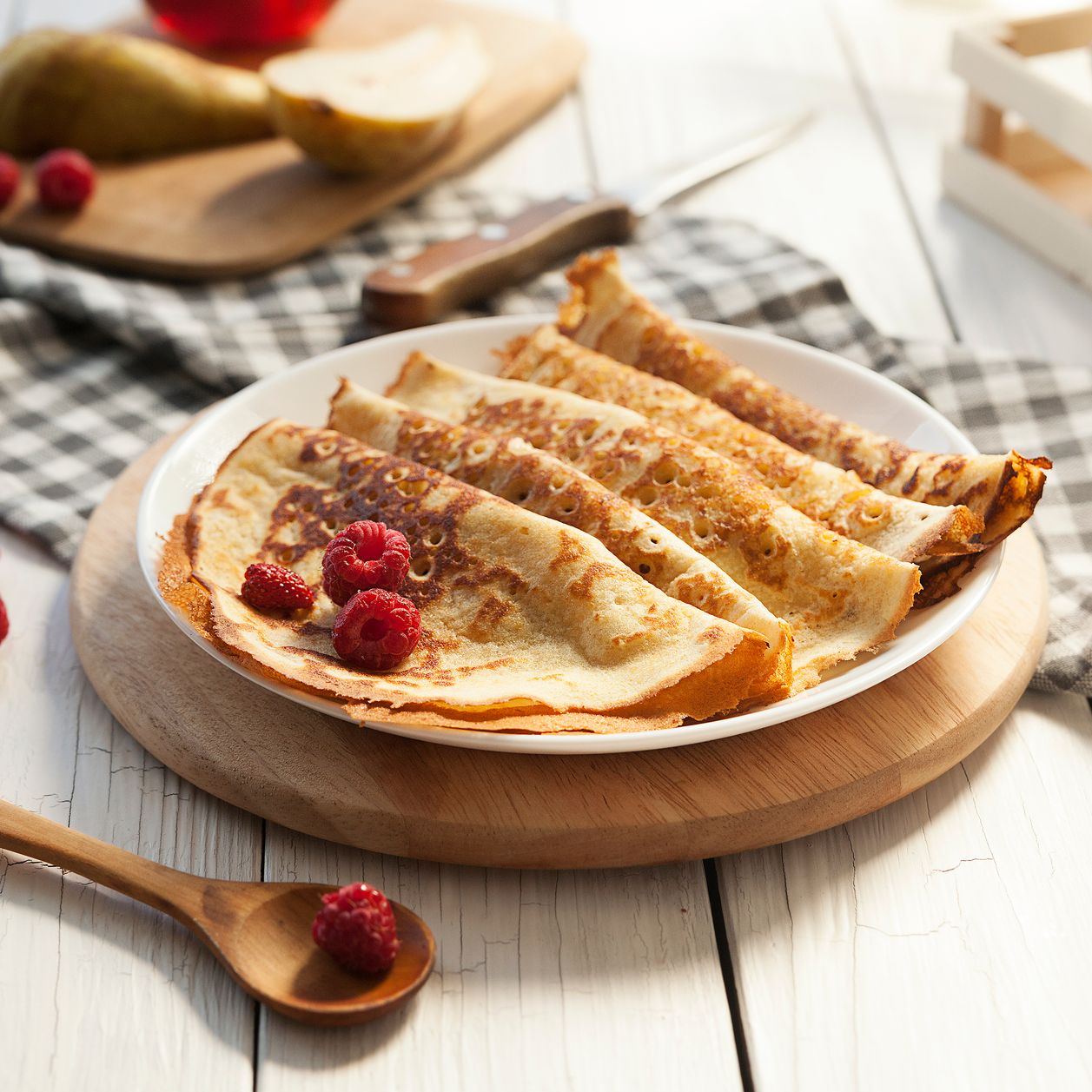 Faut-il ou non mettre de la levure dans la pâte à crêpes pour un ...