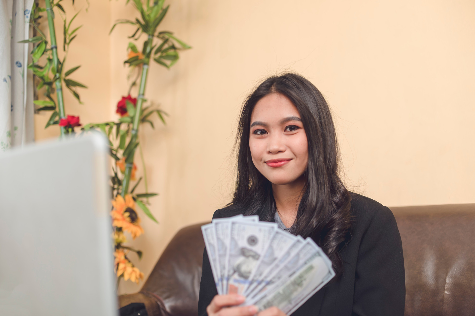 Jak funguje Ponziho schéma? Chraňte si své peníze