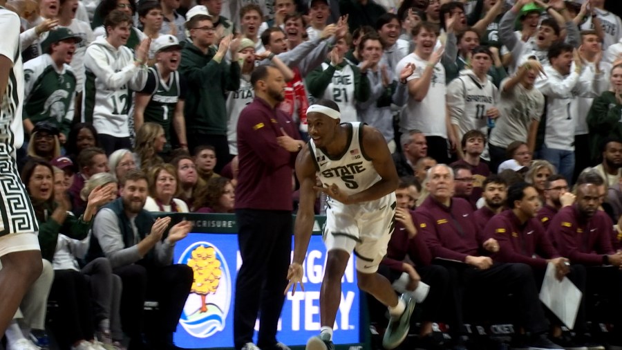 Michigan State runs winning streak to 13 with 73-51 win over Minnesota