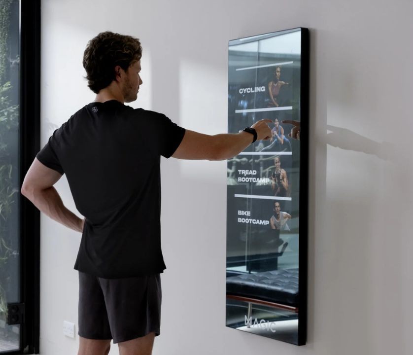 Be quick for a £400 saving on the Magic AI Mirror personal trainer