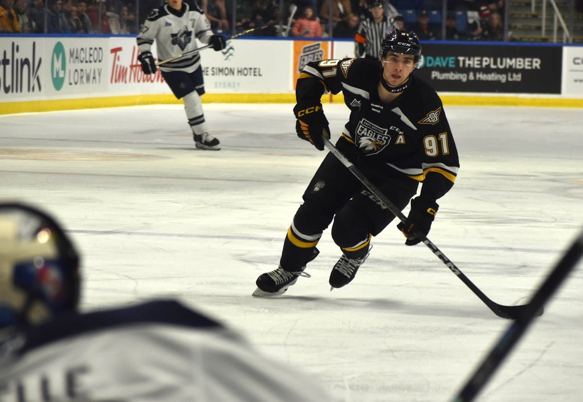 Newcombe, Lavoie named to team of the week; Cape Breton Sports in brief