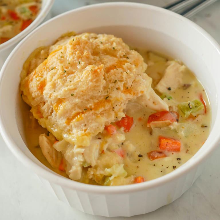 Cheddar Bay Biscuit Chicken Pot Pie is a One-Pan Wonder