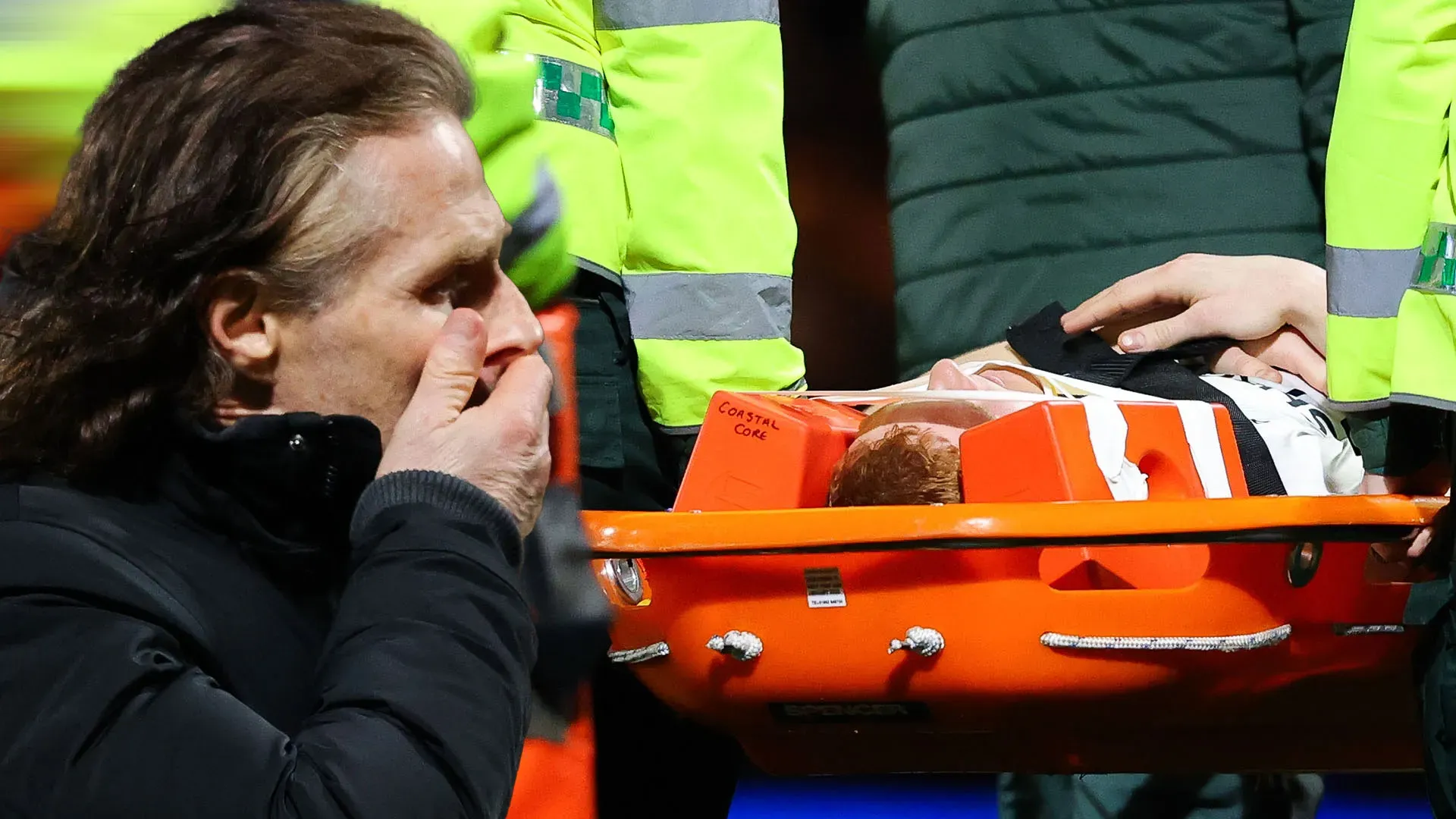 Énorme blessure pour le champion, l'entraîneur est bouleversé : les photos