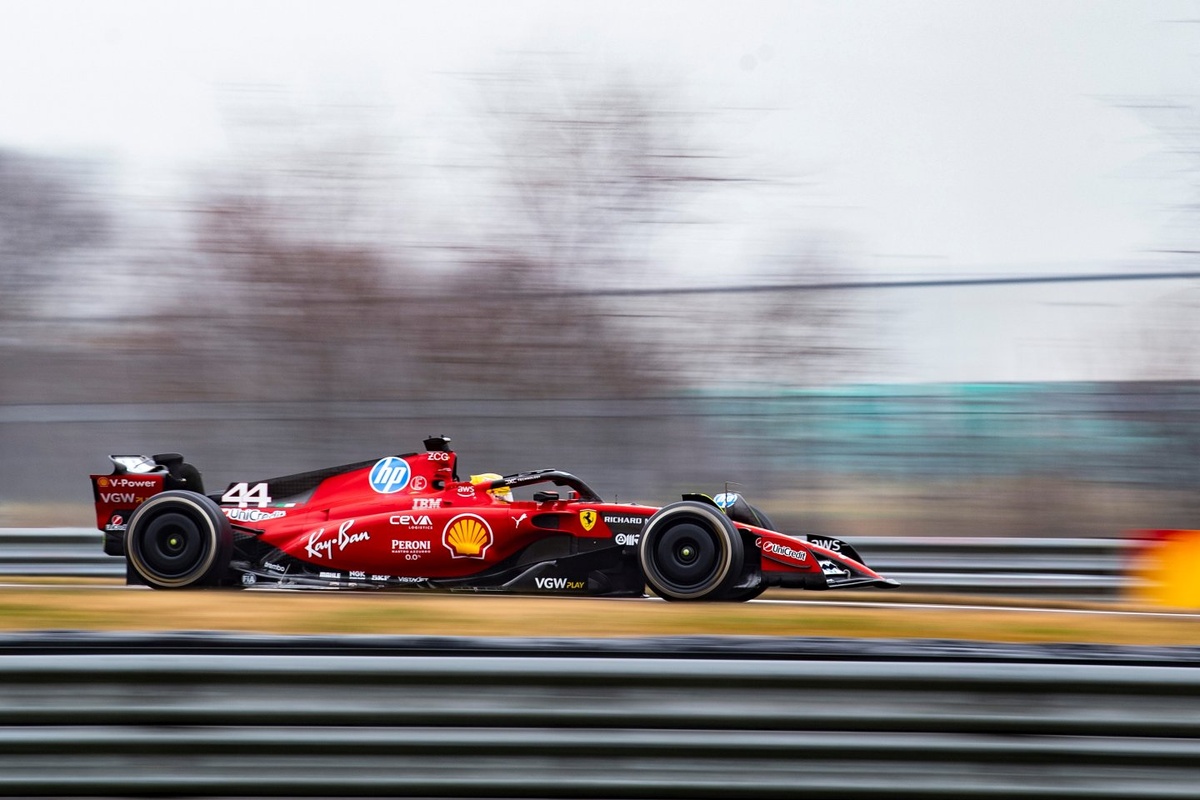 Hamilton crashes on second day of private Ferrari Barcelona F1 test