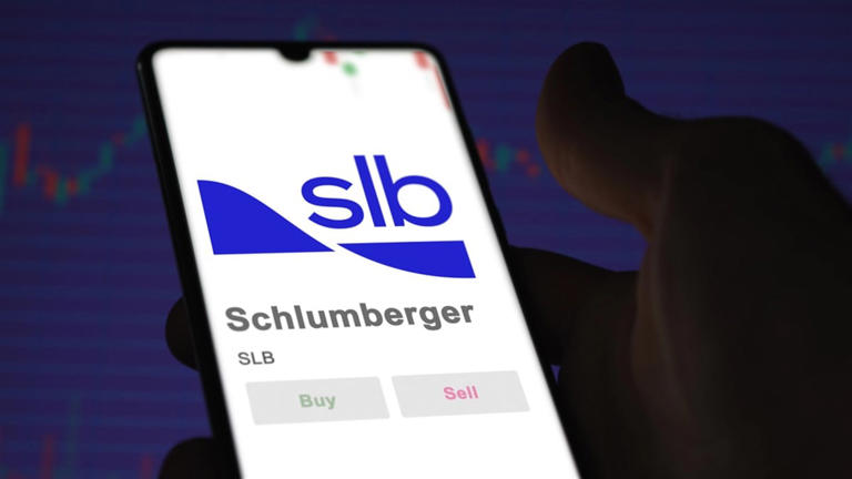 SLB: Pioneering the Shift from Oil Services to Tech Solutions