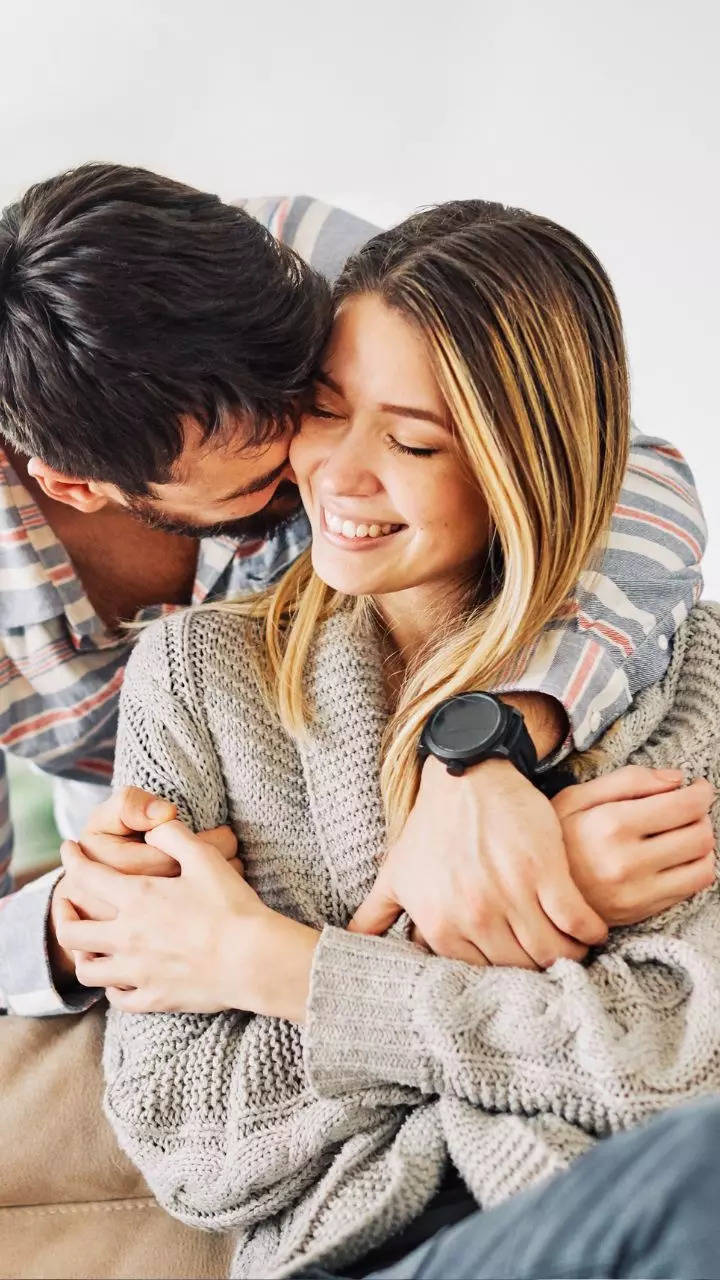 10 benefits of keeping your relationship private