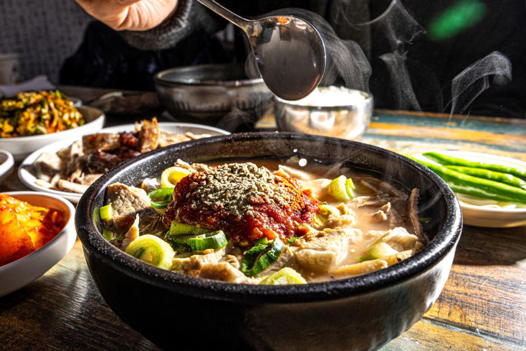 The ultimate guide to Busan’s top 10 dwaeji gukbap restaurants