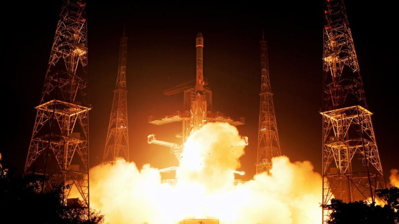 Video: ISRO shares breathtaking onboard footage from historic 100th ... Video: ISRO shares breathtaking onboard footage from historic 100th ...