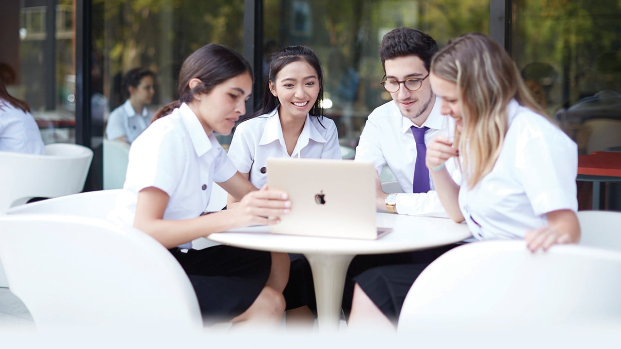 มหาวิทยาลัยกรุงเทพ ยกระดับทักษะ AI ให้นักศึกษาผ่าน Coursera Gen-AI ...